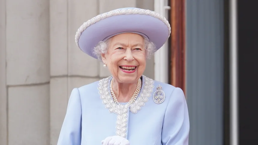 Morreu Isabel II Regi o De Rio Maior morreu-isabel-ii-regi-o-de-rio-maior