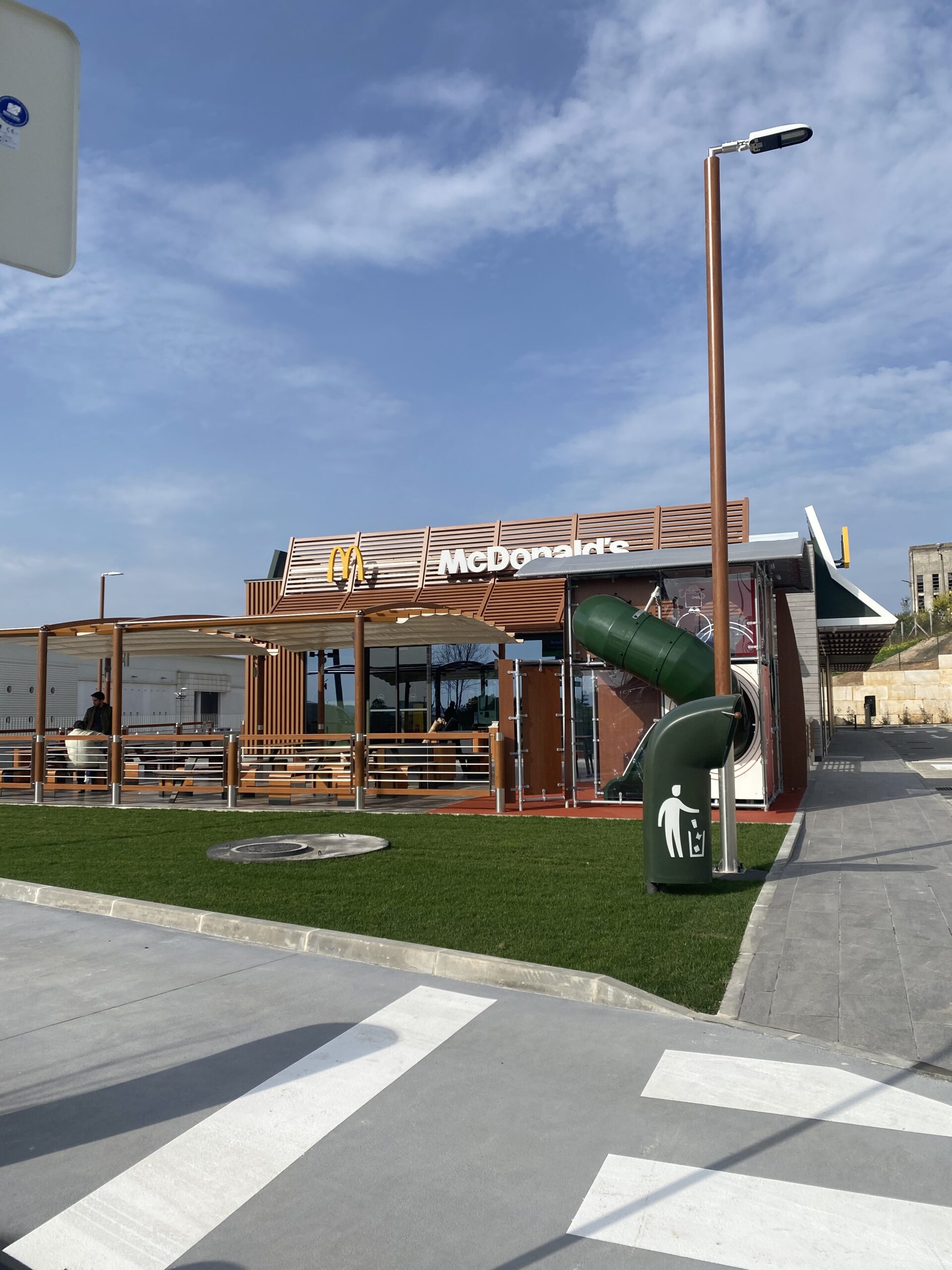 Rio Maior: McDonald's abre portas amanhã - Região de Rio Maior